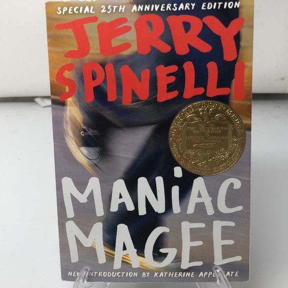 book | Other | Book Maniac Magee By Jerry Spinelli Newberry Award ...